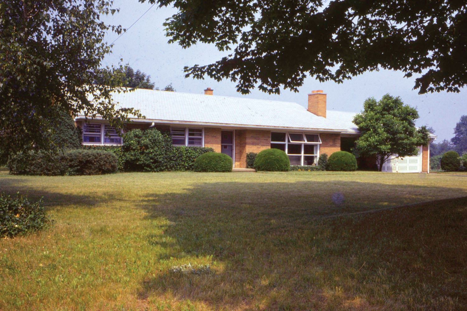 Post War Styles - Antique Homes