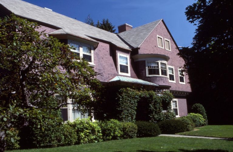 Shingle Style - Antique Homes